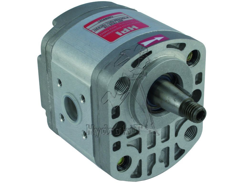 PUMP FOR STILT TRACTOR BOBARD